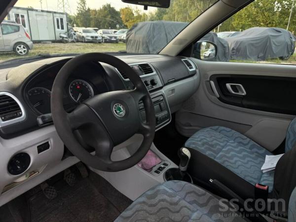 Zils Skoda Fabia 2007 Rīga, ar dzinēja tilpumu 1.40 L un nobraukumu 236 tūkst. km par 990 €, foto 7 vietnē AUTOMOTO.COM.LV