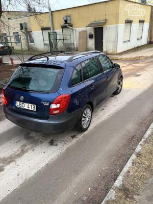 Blue Skoda Fabia 2008 in Vilnius, with an engine capacity of 1.90 L and mileage of 320 thousand km for 699 €, photo 3 on AUTOMOTO.COM.LV