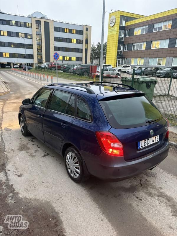 Blue Skoda Fabia 2008 in Vilnius, with an engine capacity of 1.90 L and mileage of 320 thousand km for 699 €, photo 5 on AUTOMOTO.COM.LV