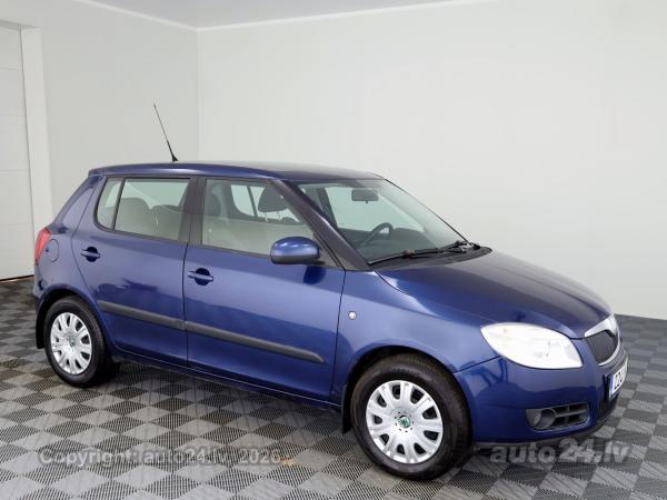 Zils Skoda Fabia 2008 Tallina, ar dzinēja tilpumu 1.40 L un nobraukumu 207 tūkst. km par 1099 €, foto 1 vietnē AUTOMOTO.COM.LV