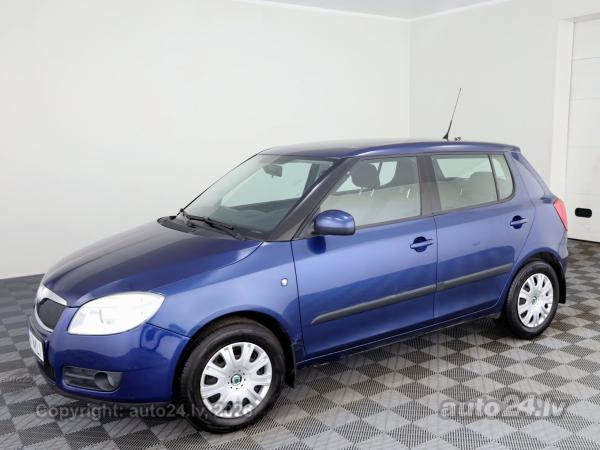 Blue Skoda Fabia 2008 in Tallinn, with an engine capacity of 1.40 L and mileage of 207 thousand km for 1099 €, photo 2 on AUTOMOTO.COM.LV