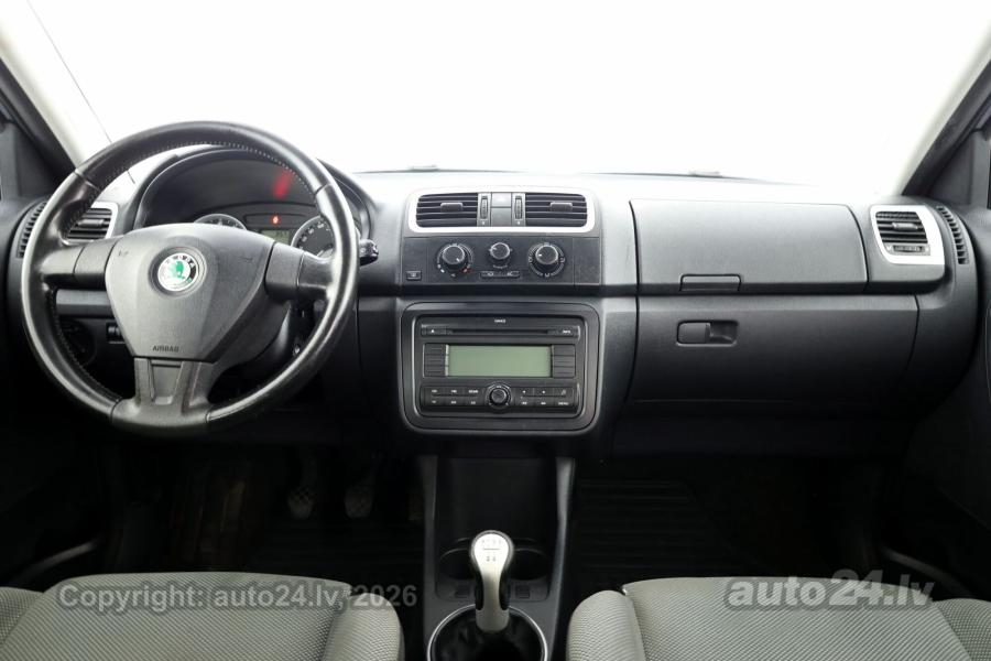 Zils Skoda Fabia 2008 Tallina, ar dzinēja tilpumu 1.40 L un nobraukumu 207 tūkst. km par 999 €, foto 6 vietnē AUTOMOTO.COM.LV