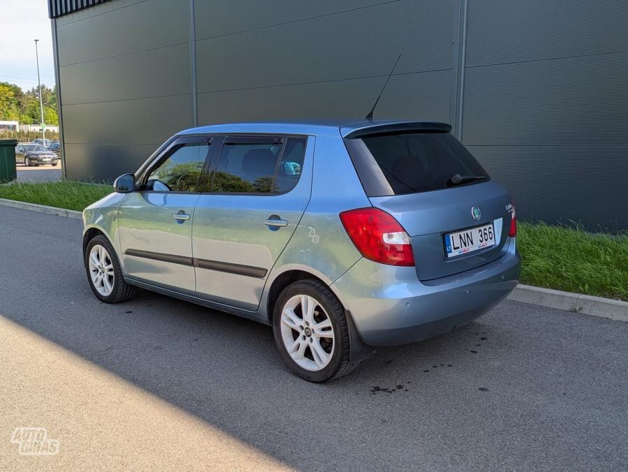 Blue Skoda Fabia 2008 in Kaunas, with an engine capacity of 1.90 L and mileage of 146 thousand km for 2500 €, photo 3 on AUTOMOTO.COM.LV