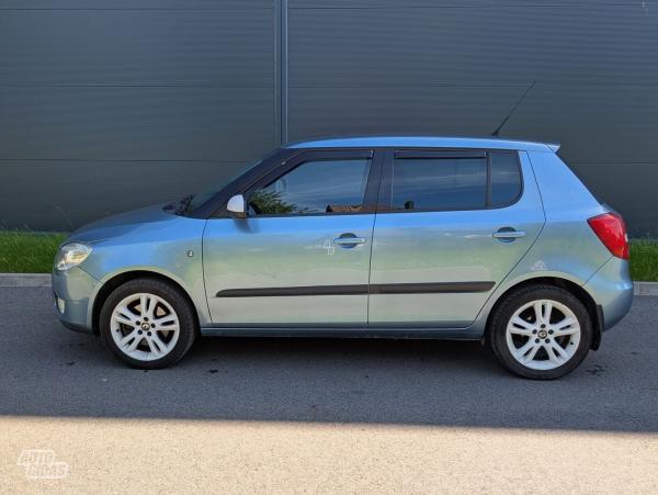 Blue Skoda Fabia 2008 in Kaunas, with an engine capacity of 1.90 L and mileage of 146 thousand km for 2500 €, photo 3 on AUTOMOTO.COM.LV