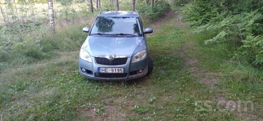 Синий Шкода Фабия 2008 в Рига, объемом двигателя 1.40 л и пробегом 323 тыс. км за 800 €, фото 6 на AUTOMOTO.COM.LV