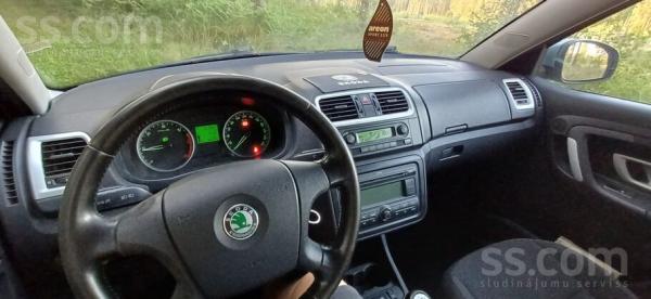 Zils Skoda Fabia 2008 Rīga, ar dzinēja tilpumu 1.40 L un nobraukumu 323 tūkst. km par 800 €, foto 6 vietnē AUTOMOTO.COM.LV