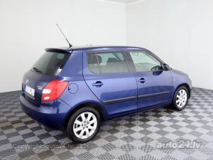 Blue Skoda Fabia 2008 in Tallinn, with an engine capacity of 1.60 L and mileage of 213 thousand km for 2499 €, photo 4 on AUTOMOTO.COM.LV