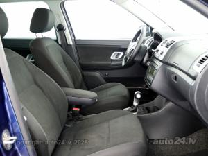 Blue Skoda Fabia 2008 in Tallinn, with an engine capacity of 1.60 L and mileage of 213 thousand km for 2499 €, photo 7 on AUTOMOTO.COM.LV