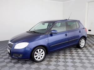Blue Skoda Fabia 2008 in Tallinn, with an engine capacity of 1.60 L and mileage of 213 thousand km for 2499 €, photo 10 on AUTOMOTO.COM.LV
