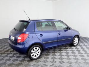 Blue Skoda Fabia 2008 in Tallinn, with an engine capacity of 1.60 L and mileage of 213 thousand km for 2499 €, photo 11 on AUTOMOTO.COM.LV