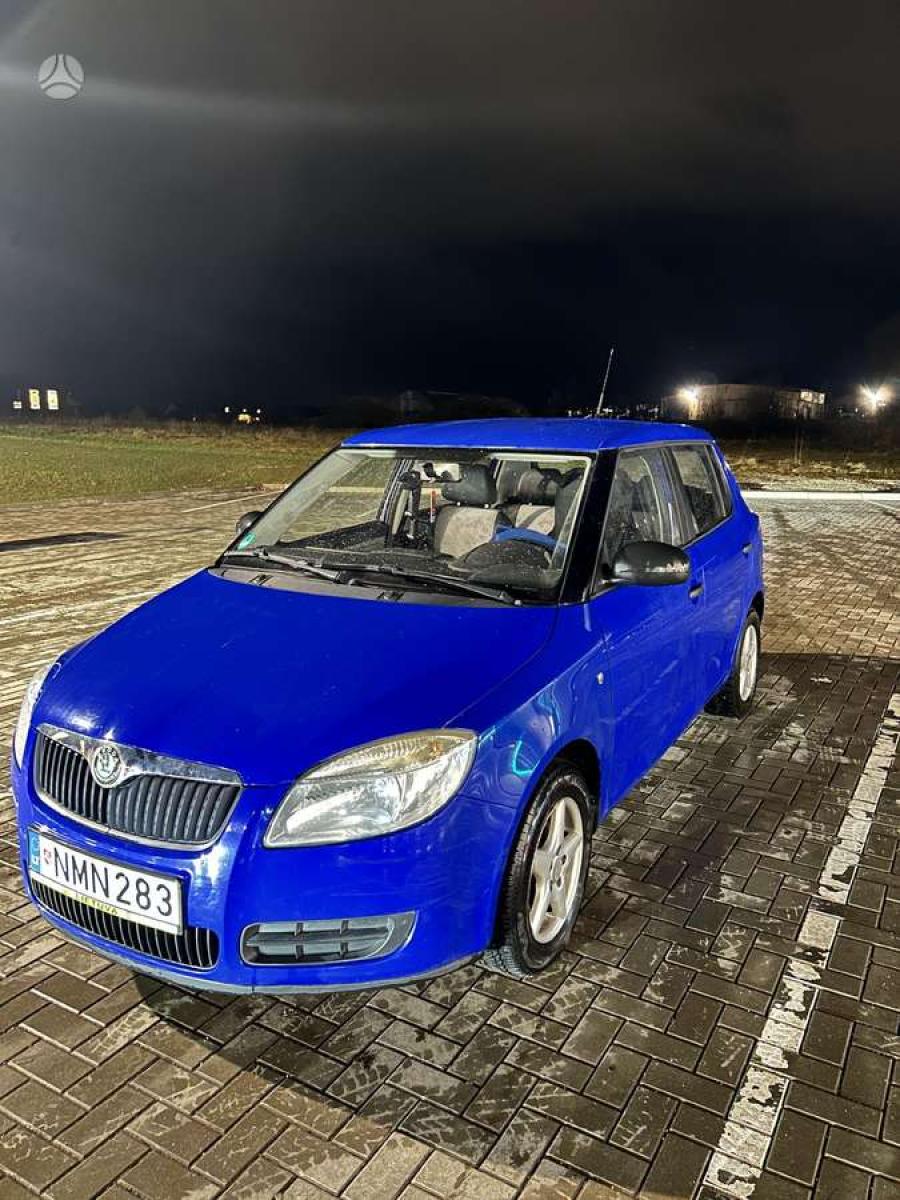 Blue Skoda Fabia 2009 in Marijampole, with an engine capacity of 1.20 L and mileage of 155 thousand km for 600 €, photo 1 on AUTOMOTO.COM.LV