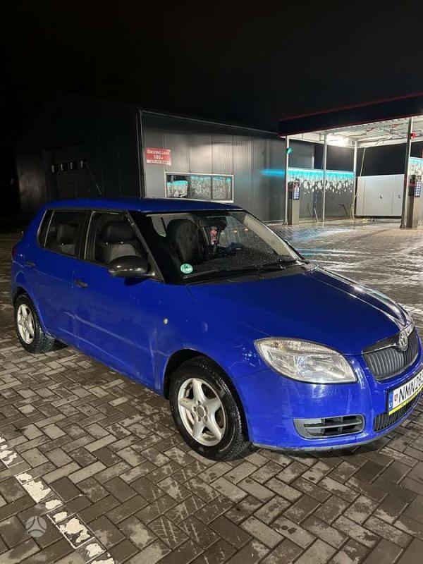 Blue Skoda Fabia 2009 in Marijampole, with an engine capacity of 1.20 L and mileage of 155 thousand km for 600 €, photo 3 on AUTOMOTO.COM.LV