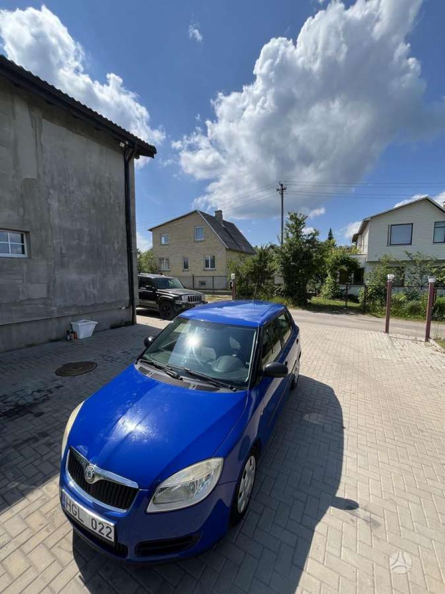 Blue Skoda Fabia 2009 in Vilnius, with an engine capacity of 1.20 L and mileage of 151 thousand km for 2700 €, photo 10 on AUTOMOTO.COM.LV