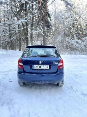 Blue Skoda Fabia 2010 in Kaunas, with an engine capacity of 1.20 L and mileage of 375 thousand km for 3199 €, photo 5 on AUTOMOTO.COM.LV