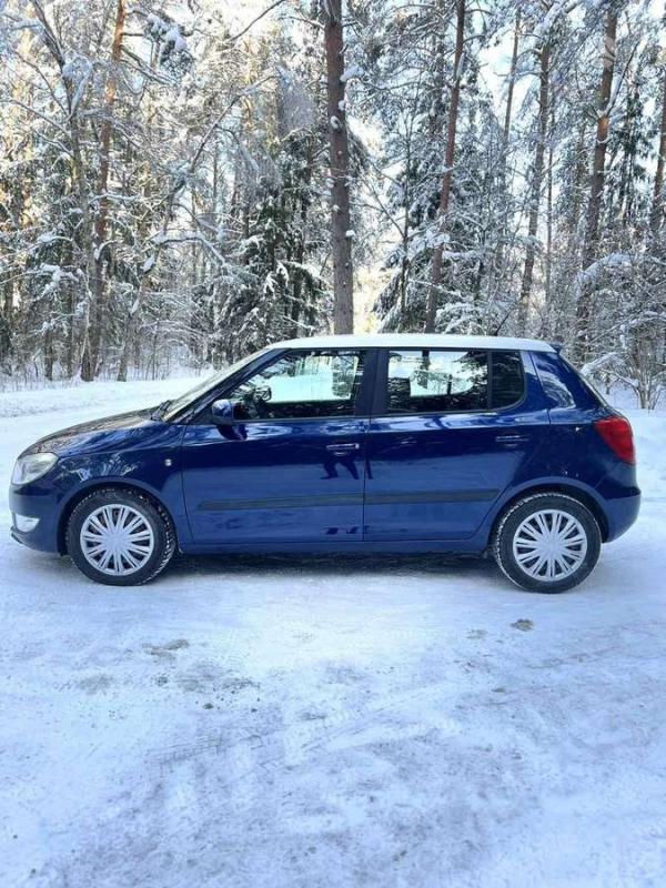 Zils Skoda Fabia 2010 Kauņa, ar dzinēja tilpumu 1.20 L un nobraukumu 375 tūkst. km par 3199 €, foto 6 vietnē AUTOMOTO.COM.LV