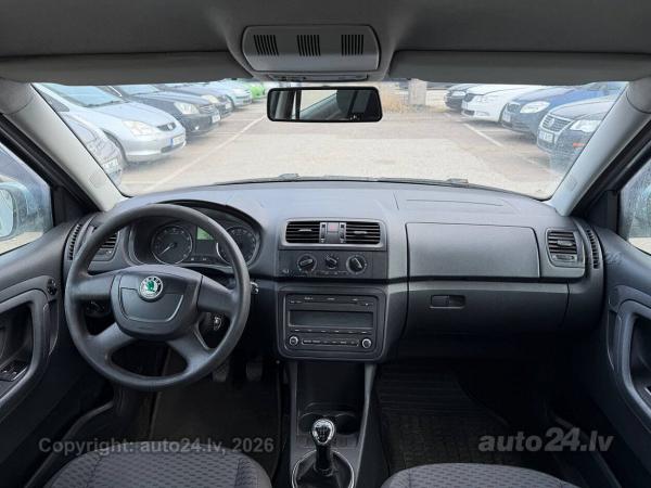 Blue Skoda Fabia 2010 in Tallinn, with an engine capacity of 1.20 L and mileage of 325 thousand km for 799 €, photo 5 on AUTOMOTO.COM.LV