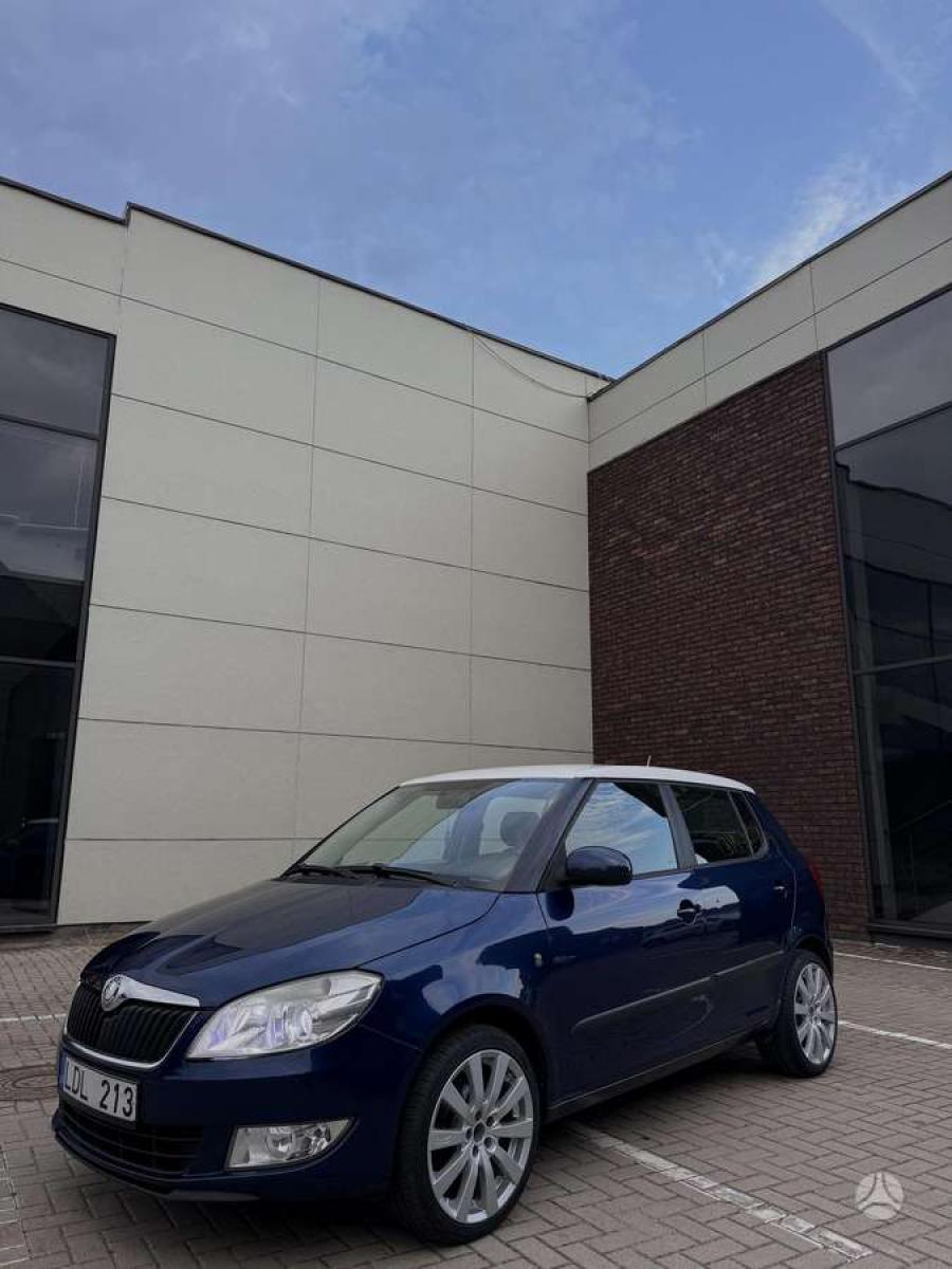 Zils Skoda Fabia 2010 Trakai, ar dzinēja tilpumu 1.20 L un nobraukumu 196 tūkst. km par 2600 €, foto 1 vietnē AUTOMOTO.COM.LV