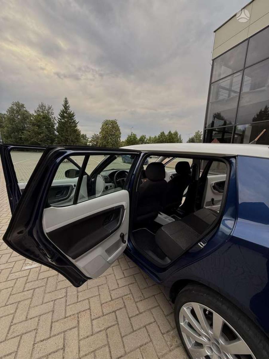 Zils Skoda Fabia 2010 Trakai, ar dzinēja tilpumu 1.20 L un nobraukumu 196 tūkst. km par 2600 €, foto 14 vietnē AUTOMOTO.COM.LV