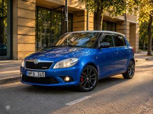 Blue Skoda Fabia 2010 in Vilnius, with an engine capacity of 1.39 L and mileage of 193 thousand km for 4900 €, photo 3 on AUTOMOTO.COM.LV