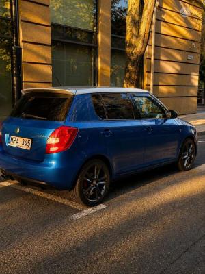 Blue Skoda Fabia 2010 in Vilnius, with an engine capacity of 1.39 L and mileage of 193 thousand km for 4900 €, photo 5 on AUTOMOTO.COM.LV
