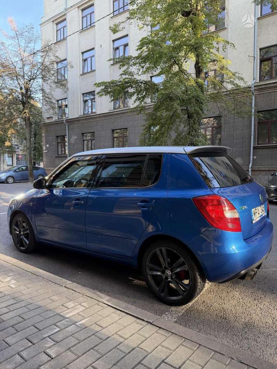 Blue Skoda Fabia 2010 in Vilnius, with an engine capacity of 1.39 L and mileage of 193 thousand km for 4900 €, photo 12 on AUTOMOTO.COM.LV