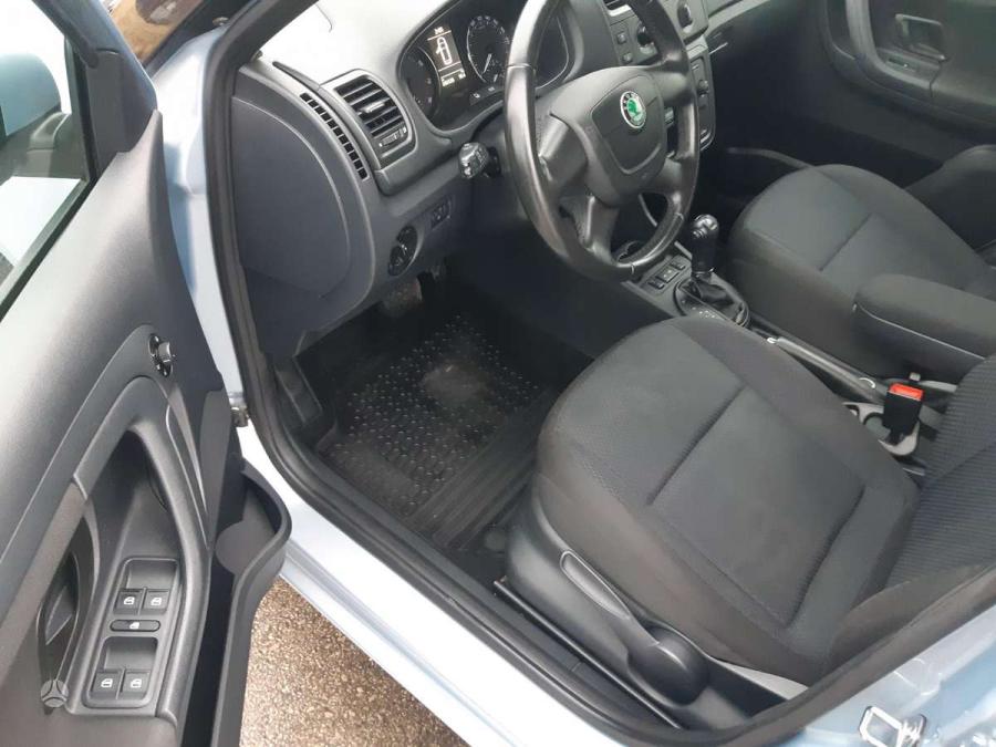 Zils Skoda Fabia 2011 Kauņa, ar dzinēja tilpumu 1.20 L un nobraukumu 246 tūkst. km par 3450 €, foto 11 vietnē AUTOMOTO.COM.LV
