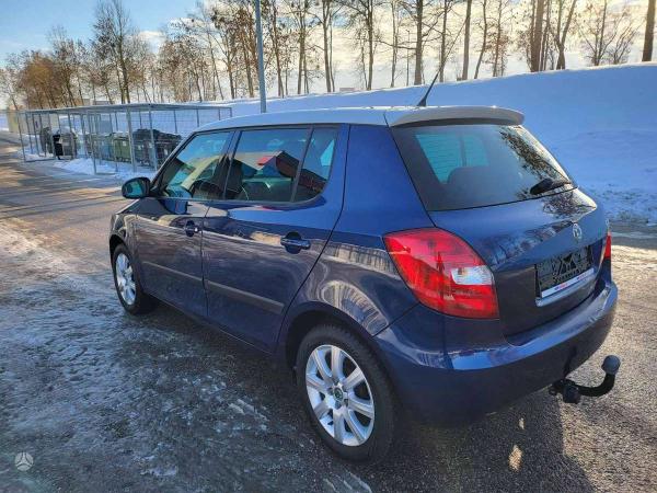 Zils Skoda Fabia 2011 Alīta, ar dzinēja tilpumu 1.20 L un nobraukumu 257 tūkst. km par 3299 €, foto 4 vietnē AUTOMOTO.COM.LV