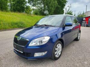 Zils Skoda Fabia 2011 Alīta, ar dzinēja tilpumu 1.20 L un nobraukumu 257 tūkst. km par 3199 €, foto  vietnē AUTOMOTO.COM.LV