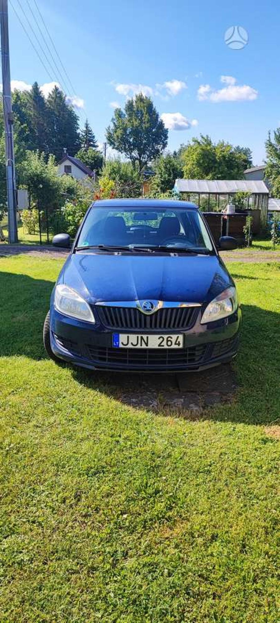 Zils Skoda Fabia 2011 Kauņa, ar dzinēja tilpumu 1.60 L un nobraukumu 160 tūkst. km par 800 €, foto 1 vietnē AUTOMOTO.COM.LV