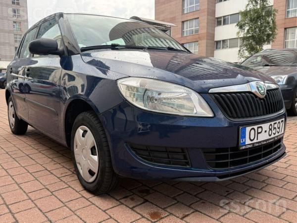 Zils Skoda Fabia 2011 Rīga, ar dzinēja tilpumu 1.20 L un nobraukumu 0 tūkst. km par 2900 €, foto 1 vietnē AUTOMOTO.COM.LV