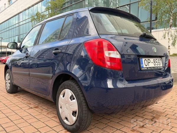 Zils Skoda Fabia 2011 Rīga, ar dzinēja tilpumu 1.20 L un nobraukumu 0 tūkst. km par 2900 €, foto 5 vietnē AUTOMOTO.COM.LV