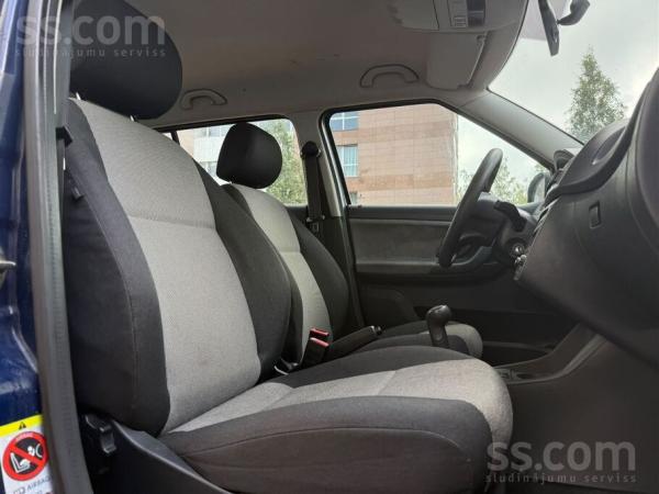Zils Skoda Fabia 2011 Rīga, ar dzinēja tilpumu 1.20 L un nobraukumu 0 tūkst. km par 2900 €, foto 9 vietnē AUTOMOTO.COM.LV