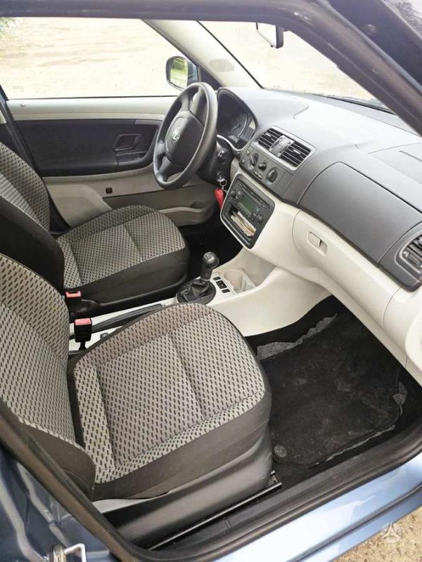 Zils Skoda Fabia 2012 Panevēža, ar dzinēja tilpumu 1.20 L un nobraukumu 80 tūkst. km par 5895 €, foto 11 vietnē AUTOMOTO.COM.LV