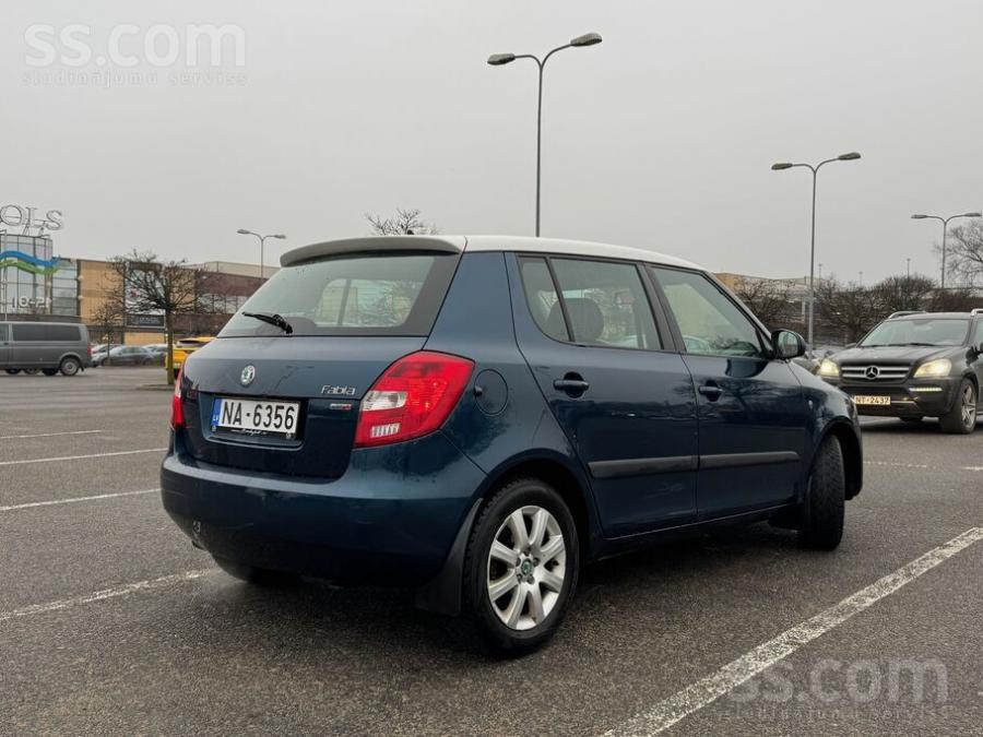 Blue Skoda Fabia 2012 in Riga, with an engine capacity of 1.20 L and mileage of 240 thousand km for 2500 €, photo 3 on AUTOMOTO.COM.LV