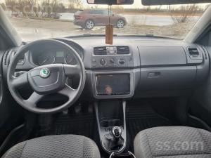 Zils Skoda Fabia 2012 Rīga, ar dzinēja tilpumu 1.60 L un nobraukumu 245 tūkst. km par 3400 €, foto 9 vietnē AUTOMOTO.COM.LV