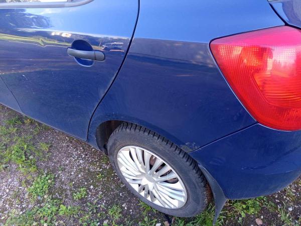 Blue Skoda Fabia 2012 in Sirvintos, with an engine capacity of 1.20 L and mileage of 190 thousand km for 1150 €, photo 7 on AUTOMOTO.COM.LV