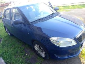 Blue Skoda Fabia 2012 in Sirvintos, with an engine capacity of 1.20 L and mileage of 190 thousand km for 1150 €, photo 12 on AUTOMOTO.COM.LV