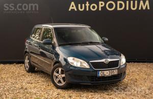 Zils Skoda Fabia 2012 Rīga, ar dzinēja tilpumu 1.60 L un nobraukumu 253 tūkst. km par 2990 €, foto 7 vietnē AUTOMOTO.COM.LV