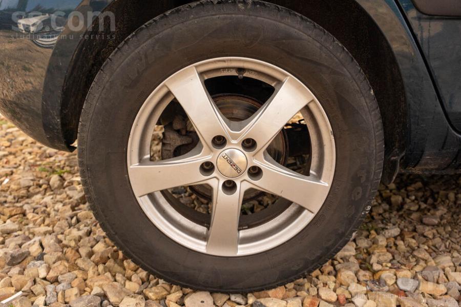 Zils Skoda Fabia 2012 Rīga, ar dzinēja tilpumu 1.60 L un nobraukumu 253 tūkst. km par 2990 €, foto 9 vietnē AUTOMOTO.COM.LV