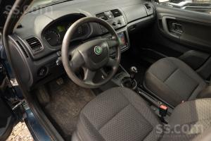 Zils Skoda Fabia 2012 Rīga, ar dzinēja tilpumu 1.60 L un nobraukumu 253 tūkst. km par 2990 €, foto 14 vietnē AUTOMOTO.COM.LV