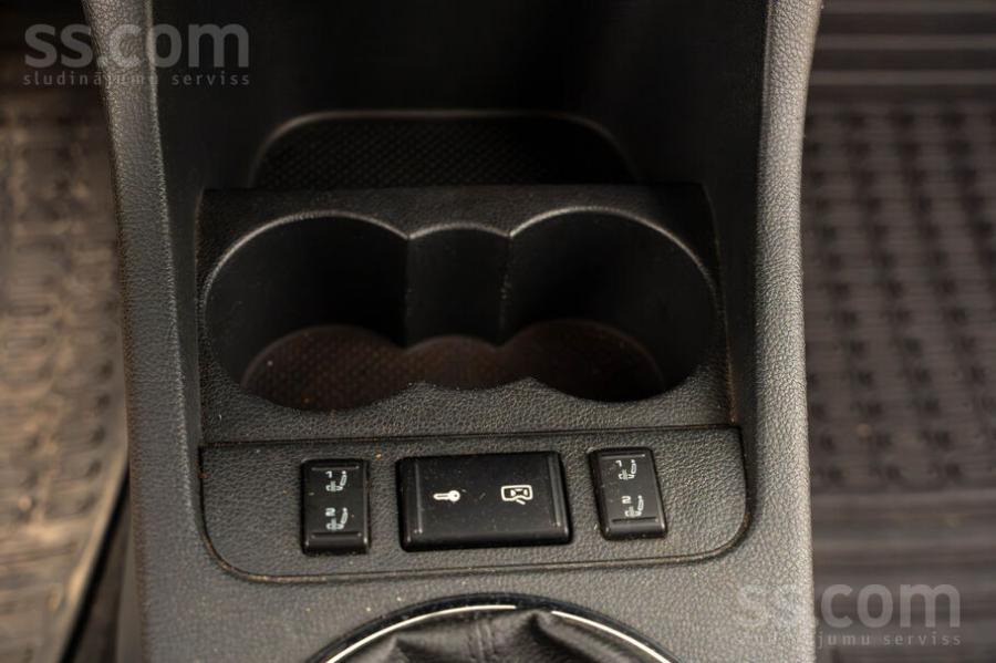 Zils Skoda Fabia 2012 Rīga, ar dzinēja tilpumu 1.60 L un nobraukumu 253 tūkst. km par 2990 €, foto 15 vietnē AUTOMOTO.COM.LV