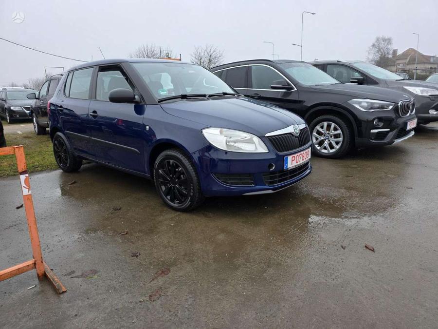 Zils Skoda Fabia 2013 Šauļi, ar dzinēja tilpumu 1.20 L un nobraukumu 138 tūkst. km par 2700 €, foto 3 vietnē AUTOMOTO.COM.LV