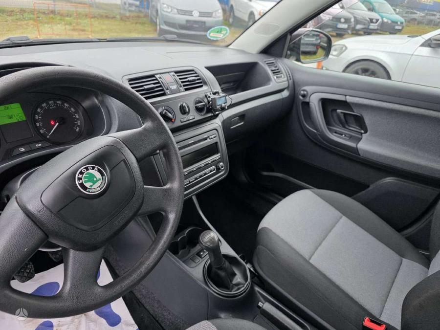Zils Skoda Fabia 2013 Šauļi, ar dzinēja tilpumu 1.20 L un nobraukumu 138 tūkst. km par 2700 €, foto 7 vietnē AUTOMOTO.COM.LV