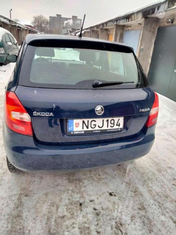 Blue Skoda Fabia 2014 in Druskininkai, with an engine capacity of 1.20 L and mileage of 100 thousand km for 2200 €, photo 2 on AUTOMOTO.COM.LV