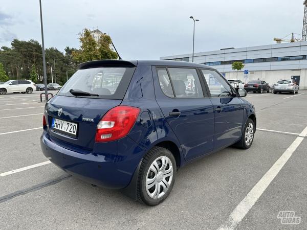 Zils Skoda Fabia 2014 Viļņa, ar dzinēja tilpumu 1.20 L un nobraukumu 55 tūkst. km par 2850 €, foto 2 vietnē AUTOMOTO.COM.LV