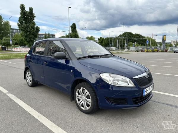 Zils Skoda Fabia 2014 Viļņa, ar dzinēja tilpumu 1.20 L un nobraukumu 55 tūkst. km par 2850 €, foto 3 vietnē AUTOMOTO.COM.LV