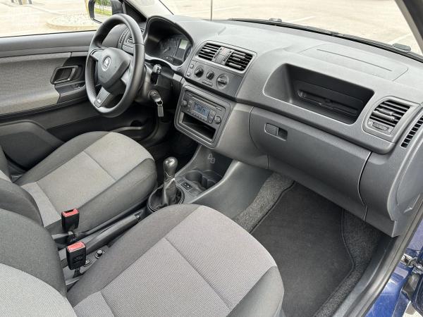 Zils Skoda Fabia 2014 Viļņa, ar dzinēja tilpumu 1.20 L un nobraukumu 55 tūkst. km par 2850 €, foto 7 vietnē AUTOMOTO.COM.LV