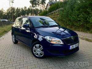 Синий Шкода Фабия 2014 в Рига, объемом двигателя 1.20 л и пробегом 150 тыс. км за 4900 €, фото  на AUTOMOTO.COM.LV