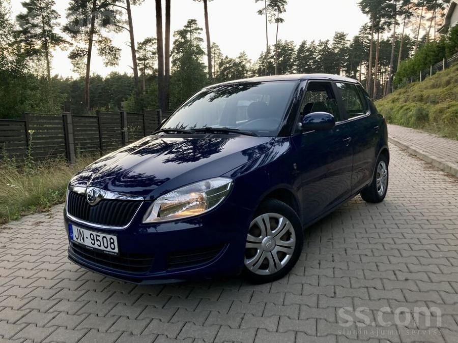 Blue Skoda Fabia 2014 in Riga, with an engine capacity of 1.20 L and mileage of 150 thousand km for 4900 €, photo 4 on AUTOMOTO.COM.LV