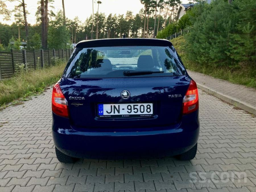 Blue Skoda Fabia 2014 in Riga, with an engine capacity of 1.20 L and mileage of 150 thousand km for 4900 €, photo 6 on AUTOMOTO.COM.LV